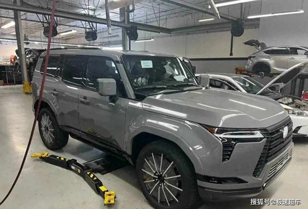 俗称：凛冽北风！雷克萨斯GX550即将登陆国内市场，2.4T+20寸轮毂_搜狐汽车_搜狐网