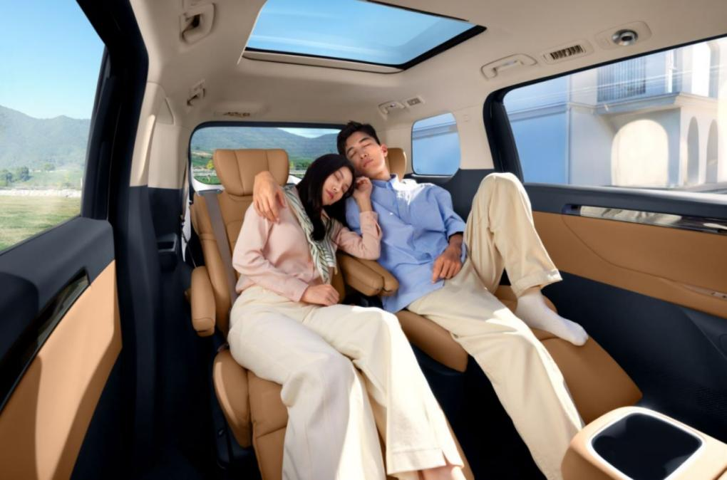 传祺新能源E8首月销量夺得中型MPV销量第1，家用车3.0时代来了_搜狐汽车_搜狐网