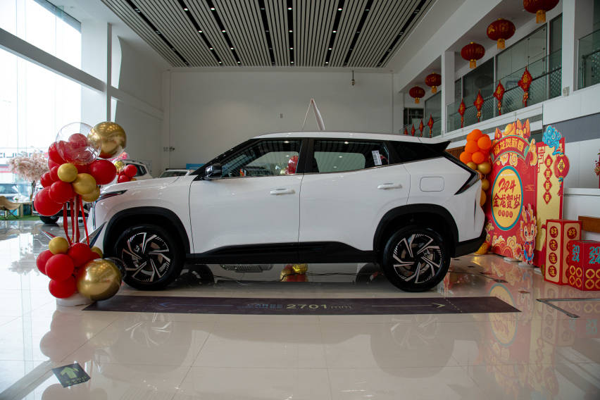 8.98万元还配8155芯片 博越COOL朋友版静态实拍_搜狐汽车_搜狐网