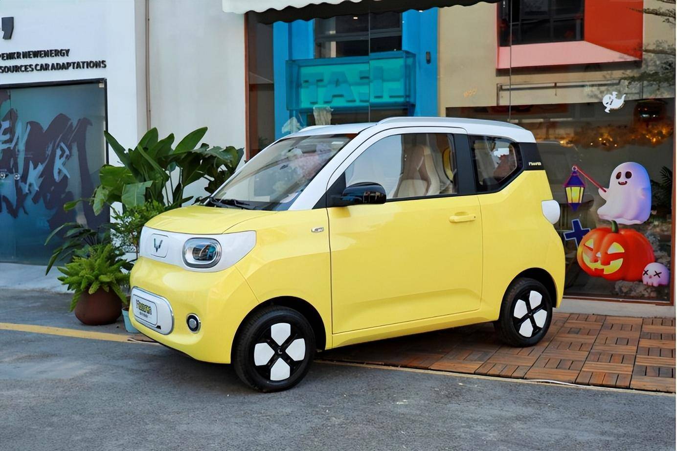 续航超200km，纯电二选一，宏光MINIEV第三代马卡龙和长安Lumin该买谁？_搜狐汽车_搜狐网