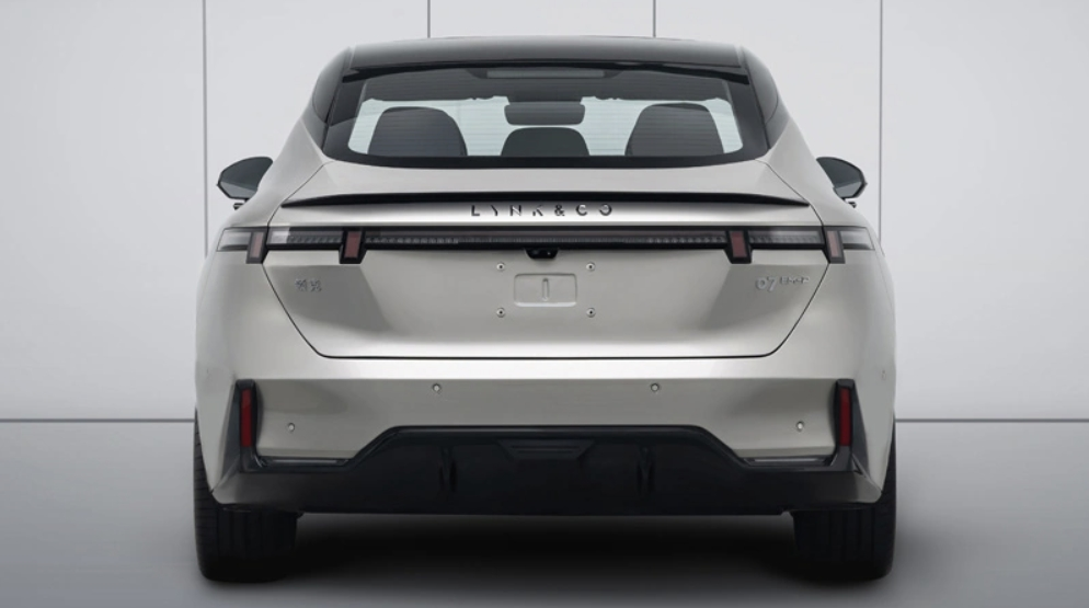 领克07EM-P申报图首曝： 非常个性的全新中型轿车_搜狐汽车_搜狐网