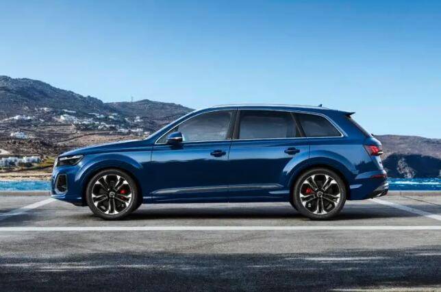 奥迪新款Q7海外上市！造型更加年轻，3.0T＋8AT，quattro四驱系统_搜狐汽车_搜狐网