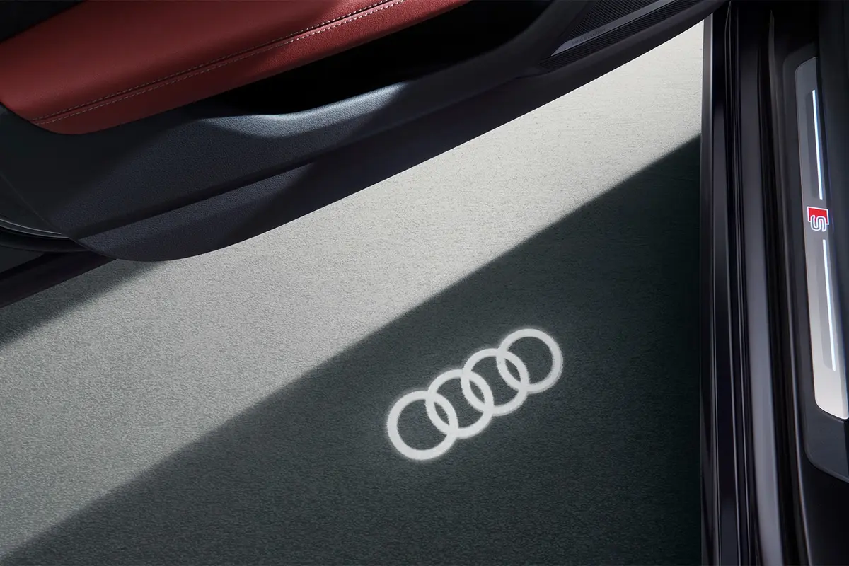 降价10万后，奥迪A7L终于不丑了，销量能追上E级、5系么_搜狐汽车_搜狐网