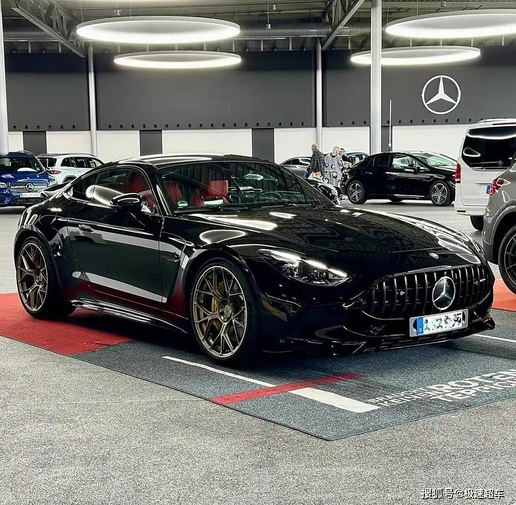 奔驰版“911”登场，新梅赛德斯-AMG GT 轿跑曝光，威猛霸气_搜狐汽车_搜狐网