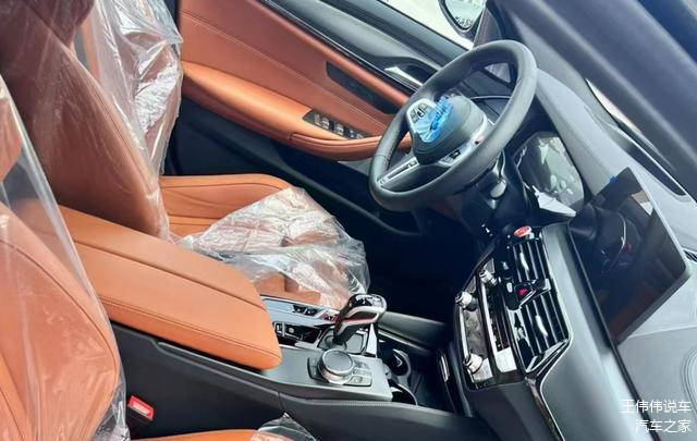 21款宝马M5：4.4T双涡轮全进口BMW，8AT+600马力，上路超过150万_搜狐汽车_搜狐网