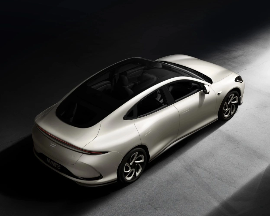 智己L6惊艳日内瓦！2秒破百，续航1000km_搜狐汽车_搜狐网