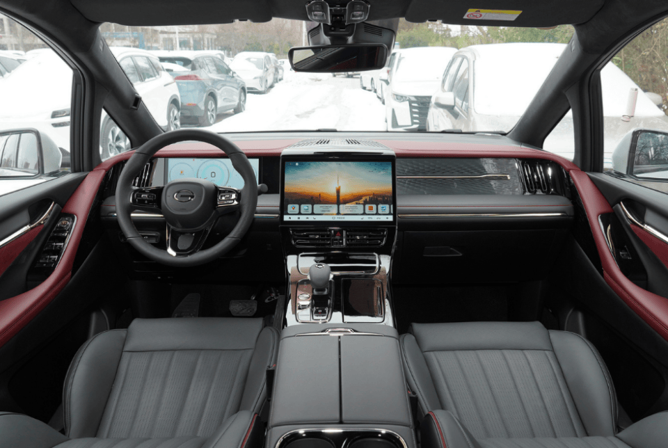 别克GL8最强劲的“对手”！搭2.0T爆252马力，后排犹于头等舱，价格还亲民_搜狐汽车_搜狐网