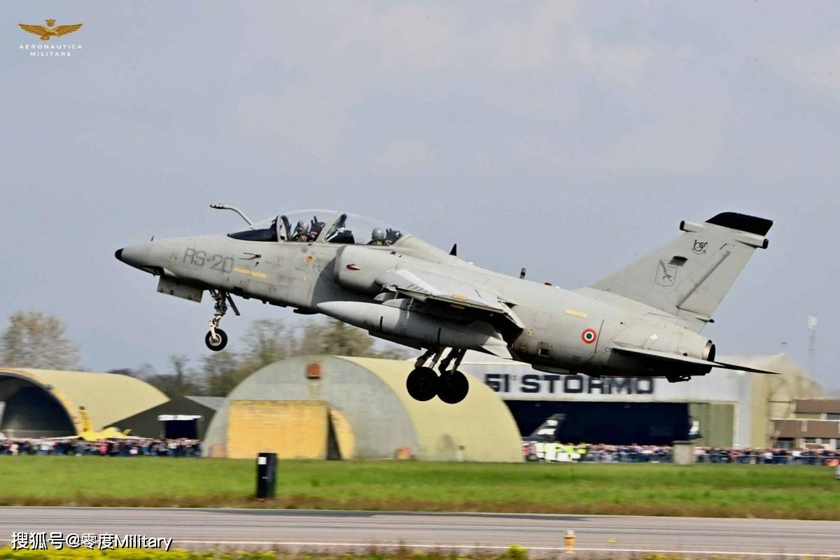 服役35年后 意大利空军的AMX攻击机正式退役 将由台风战斗机替代 -6parkbbs.com