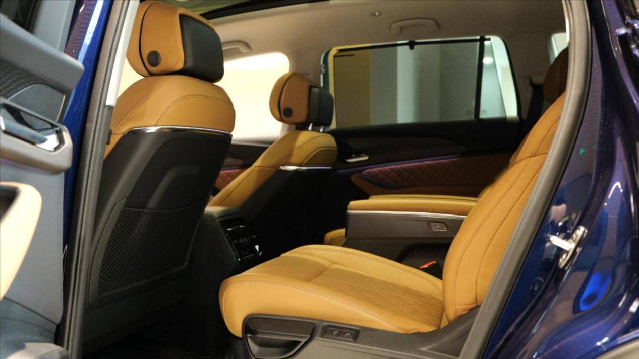 奥迪Q6：50万以内最大、最豪华SUV，商用家用一步到位_搜狐汽车_搜狐网