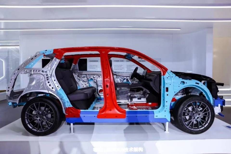 家用SUV“新物种”，顶配只20万，零跑C16有何看点_搜狐汽车_搜狐网