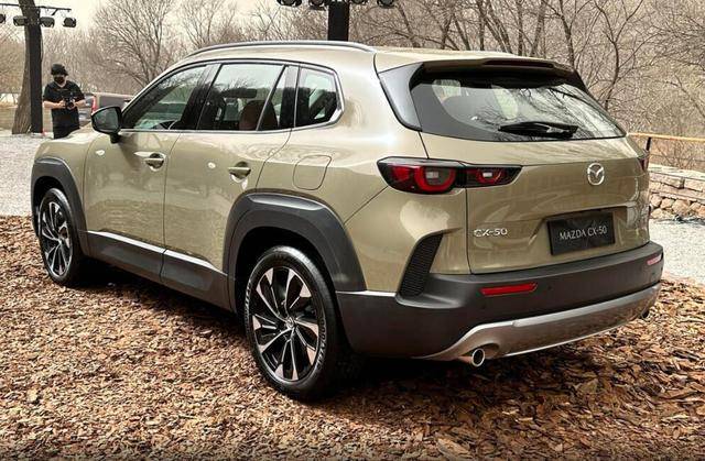 马自达CX-50值得入手吗？魂动2.0设计，野性更足，2.0L/2.5L/混动_搜狐汽车_搜狐网