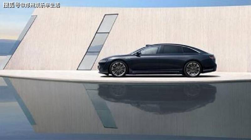 鸿蒙智行享界S9黑色版官图发布_搜狐汽车_搜狐网