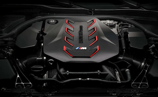 第七代宝马M5海外发布！碳纤维套件加持，4.4T V8引擎+高性能电机_搜狐汽车_搜狐网