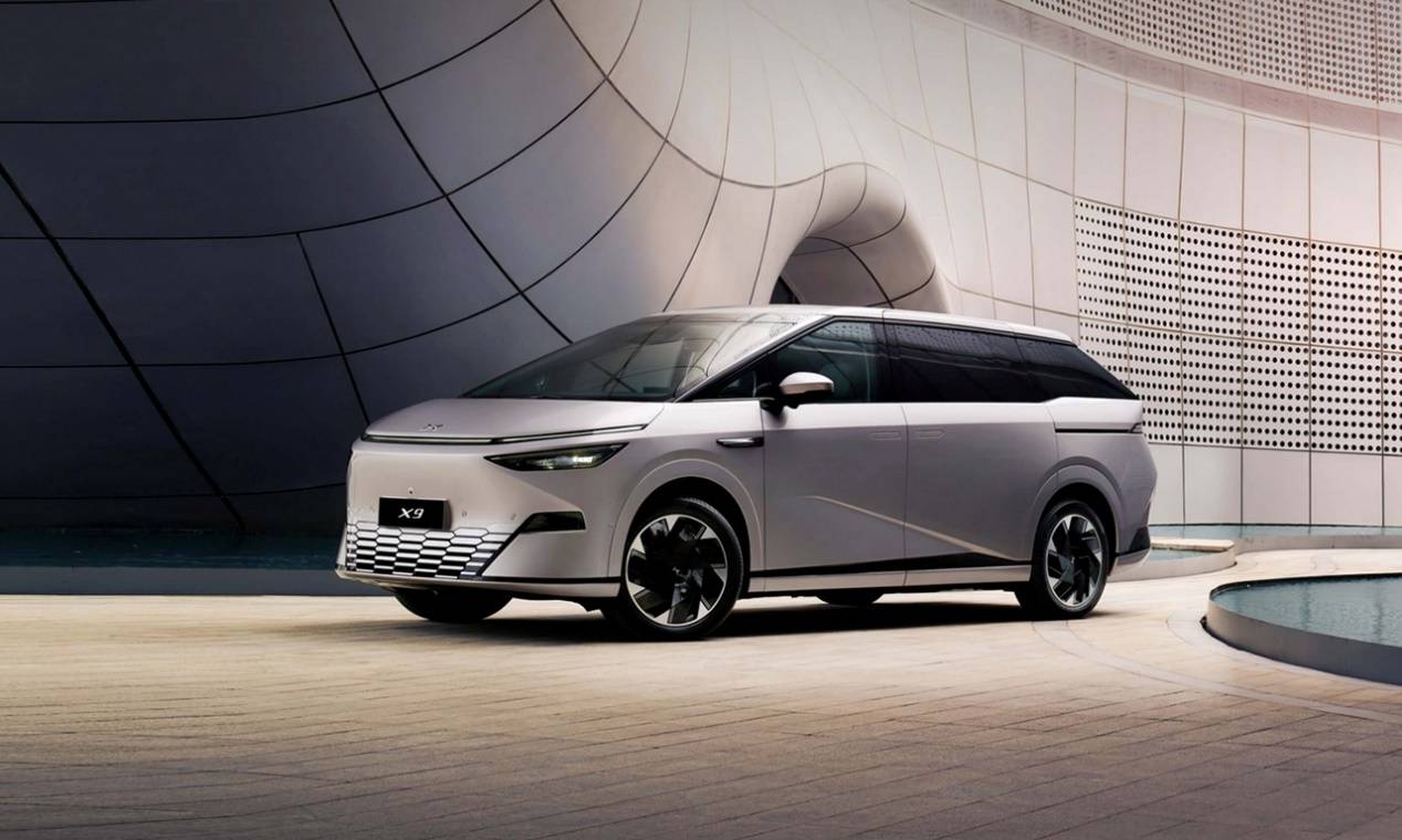 极氪009家庭用户增多 主要对比小鹏X9 降价是真管用_搜狐汽车_搜狐网