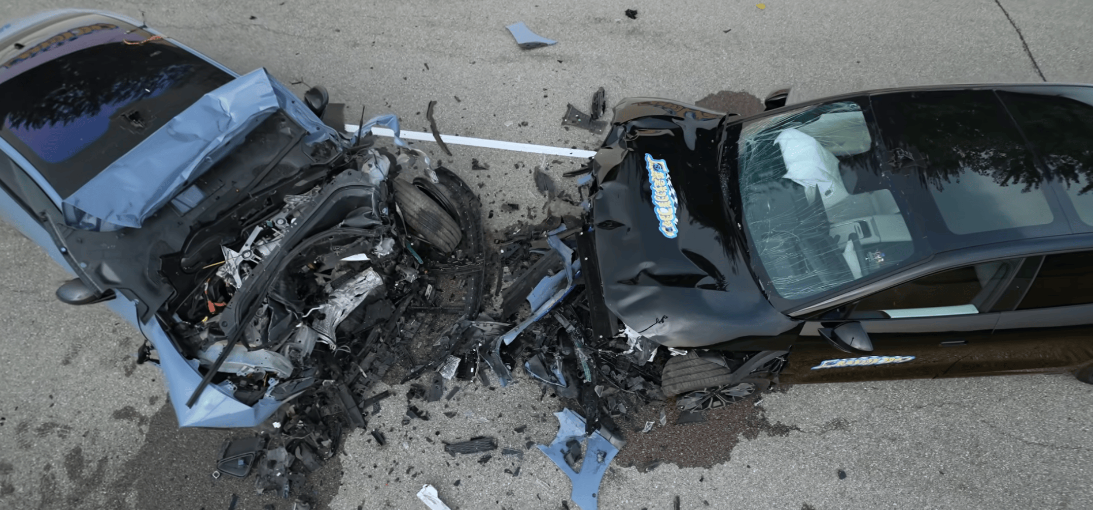 撞后车窗车门打不开？百万粉丝博主测试小米SU7对撞极氪007惹争议_搜狐汽车_搜狐网