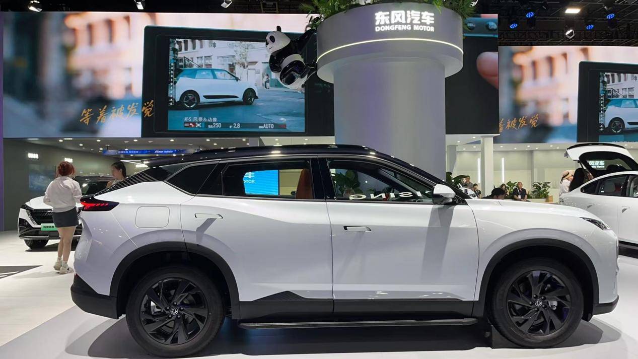 纯电续航518km，13万起预售，东风风神L7纯电版亮相成都车展_搜狐汽车_搜狐网