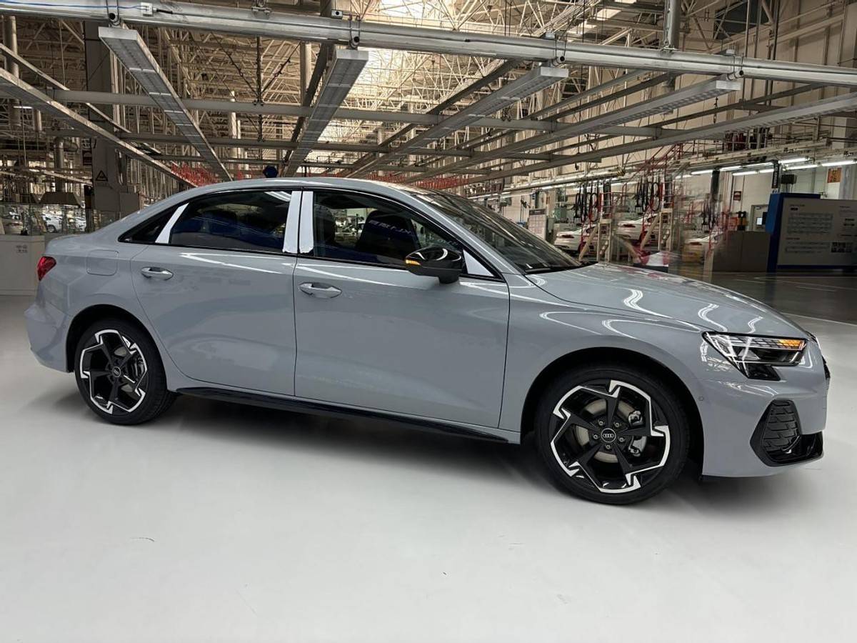 新款奥迪A3轴距加长，搭载1.5T发动机，买不起A4可以看它_搜狐汽车_搜狐网