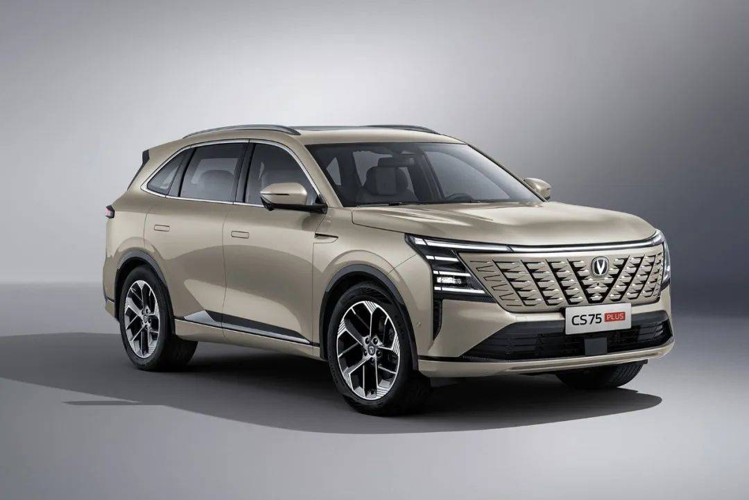 长安第四代CS75PLUS上市，12.19万起，豪礼不断！_搜狐汽车_搜狐网