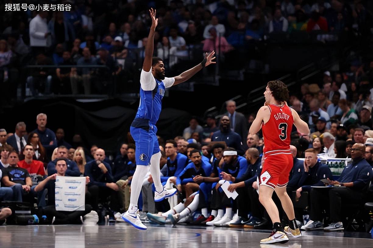 开始找到感觉了！独行侠锋线新援在场上的存在感已经明显提升了？_马绍尔_比赛_防守