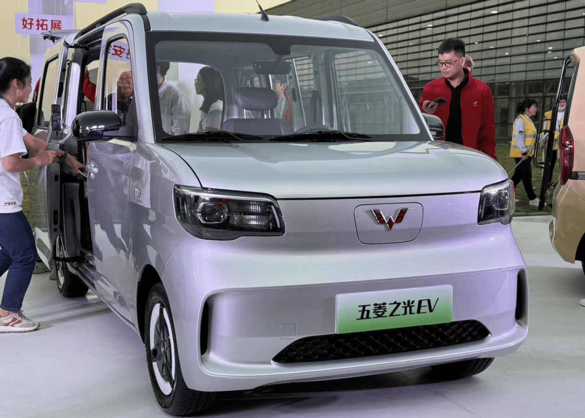 全新五菱之光EV首发，移动电竞房，比飞度还短_搜狐汽车_搜狐网