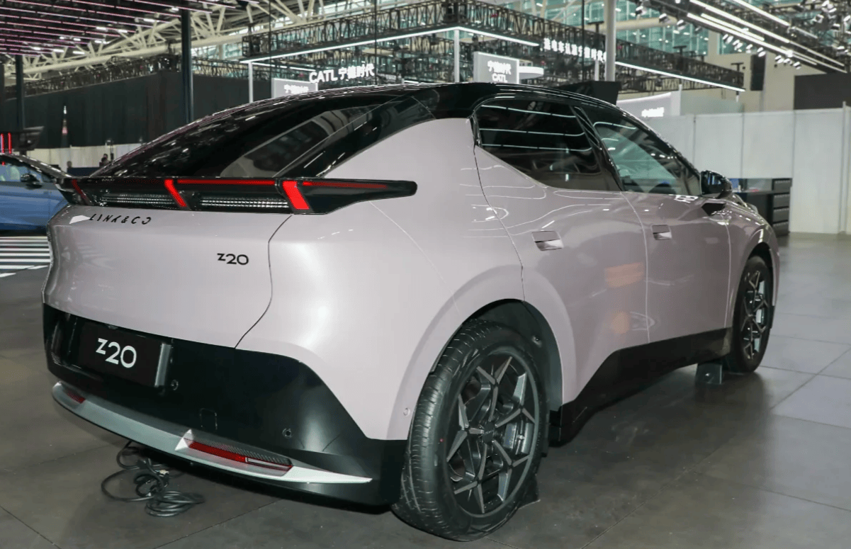 年轻消费者有福了，领克Z20配置越级，预售价仅14.6万起_搜狐汽车_搜狐网