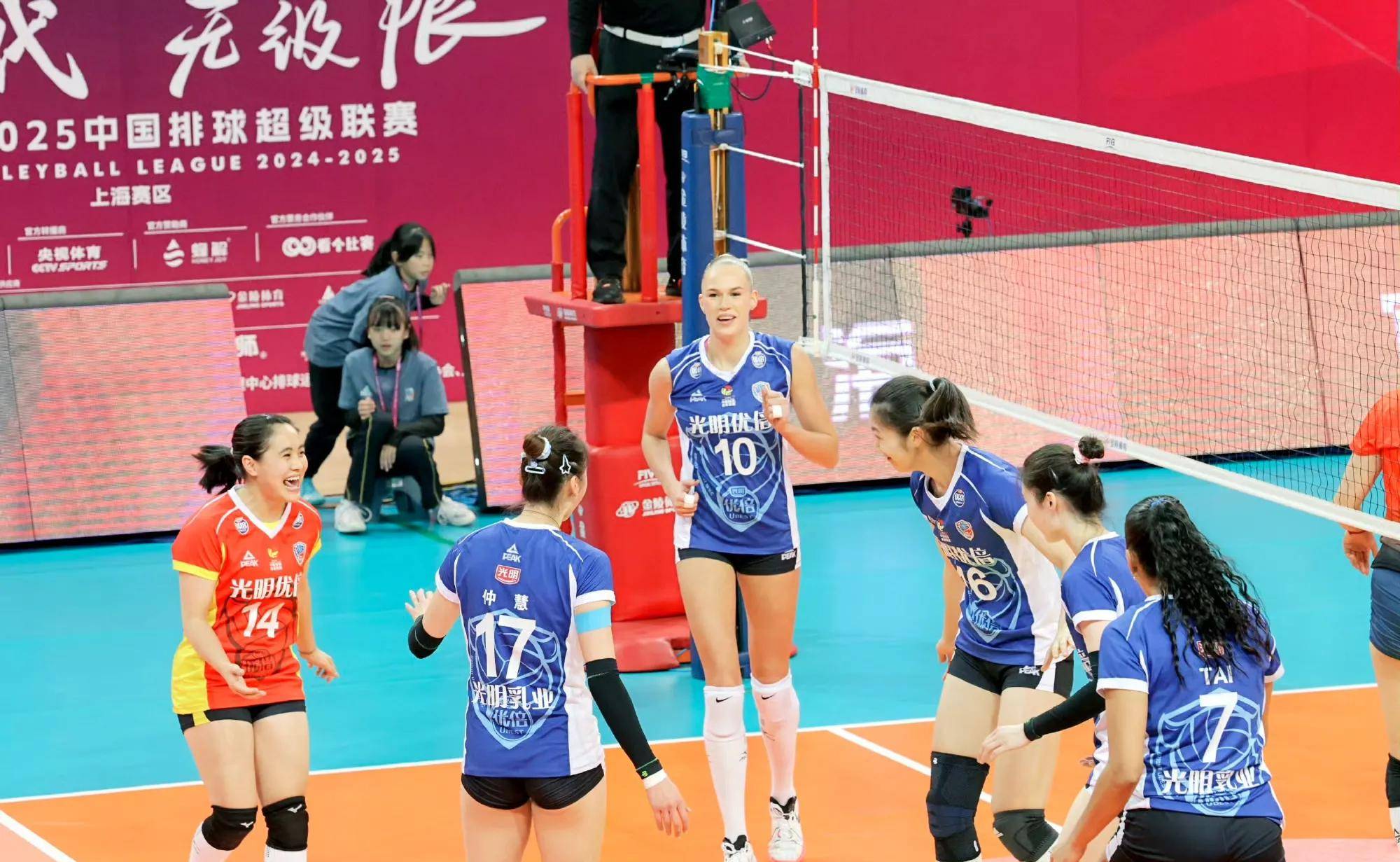 江苏女排或迎来赛季连败！CCTV5直播19：30分江苏女排VS上海女排_比赛_一传_对手