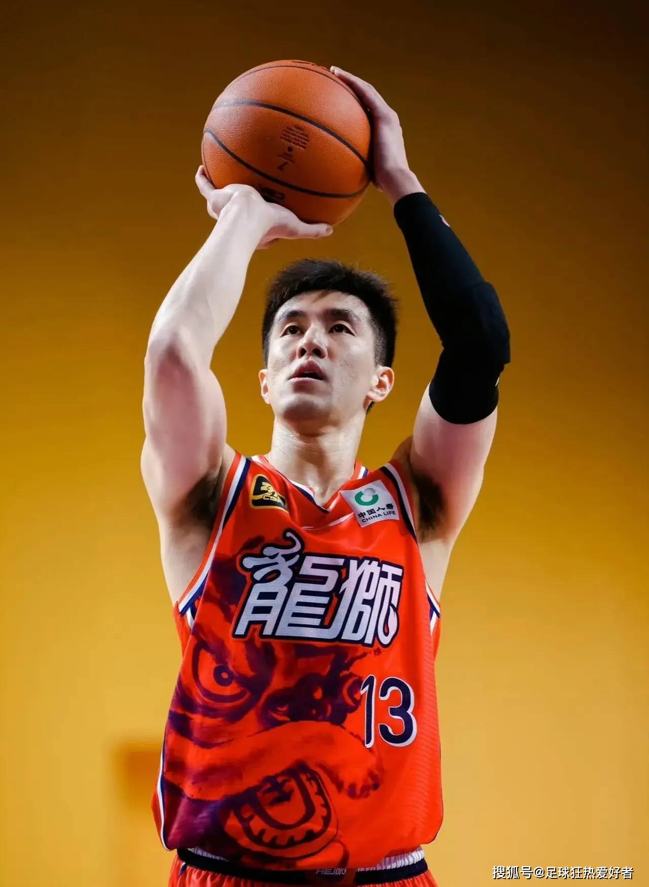 真打不过！CBA广州82-101不敌北京，看完不得不感慨几点！_周琦_曾凡_艾伦