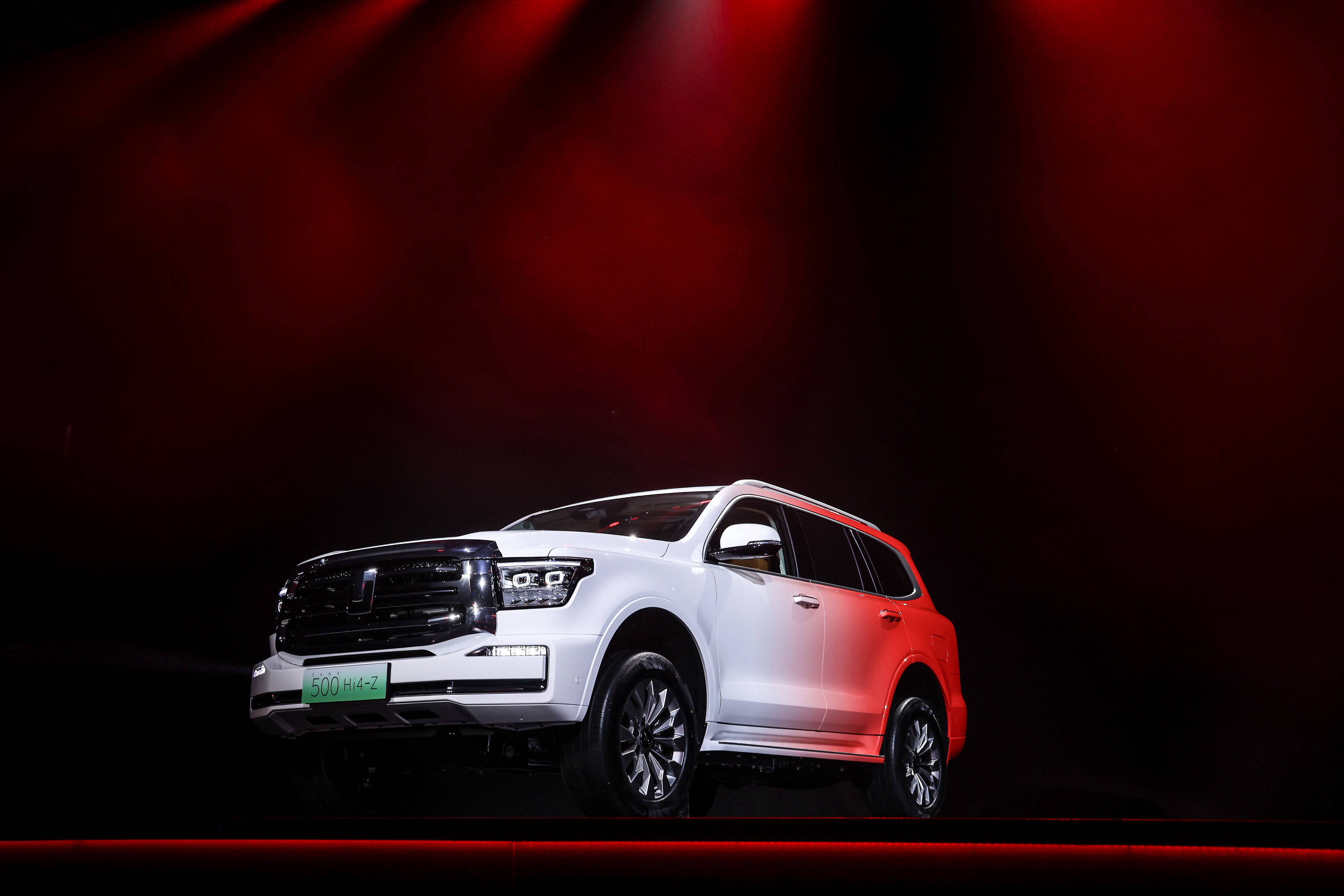 坦克500Hi4-Z开启预售，价格为37.98万元_越野_场景_智能