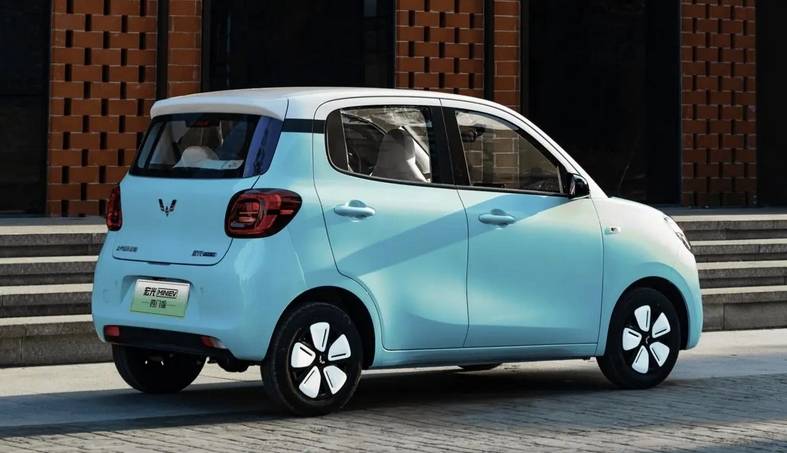 五菱汽车发布四门版宏光MINI EV官图，全新设计亮相_搜狐汽车_搜狐网