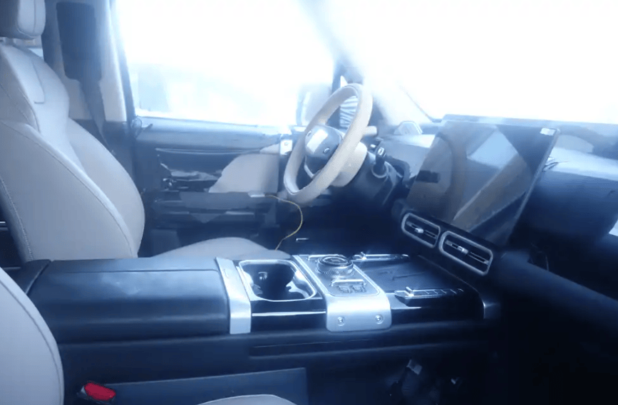 捷途山海T5内饰谍照曝光！续航可达1400Km，预计2025年上市_搜狐汽车_搜狐网