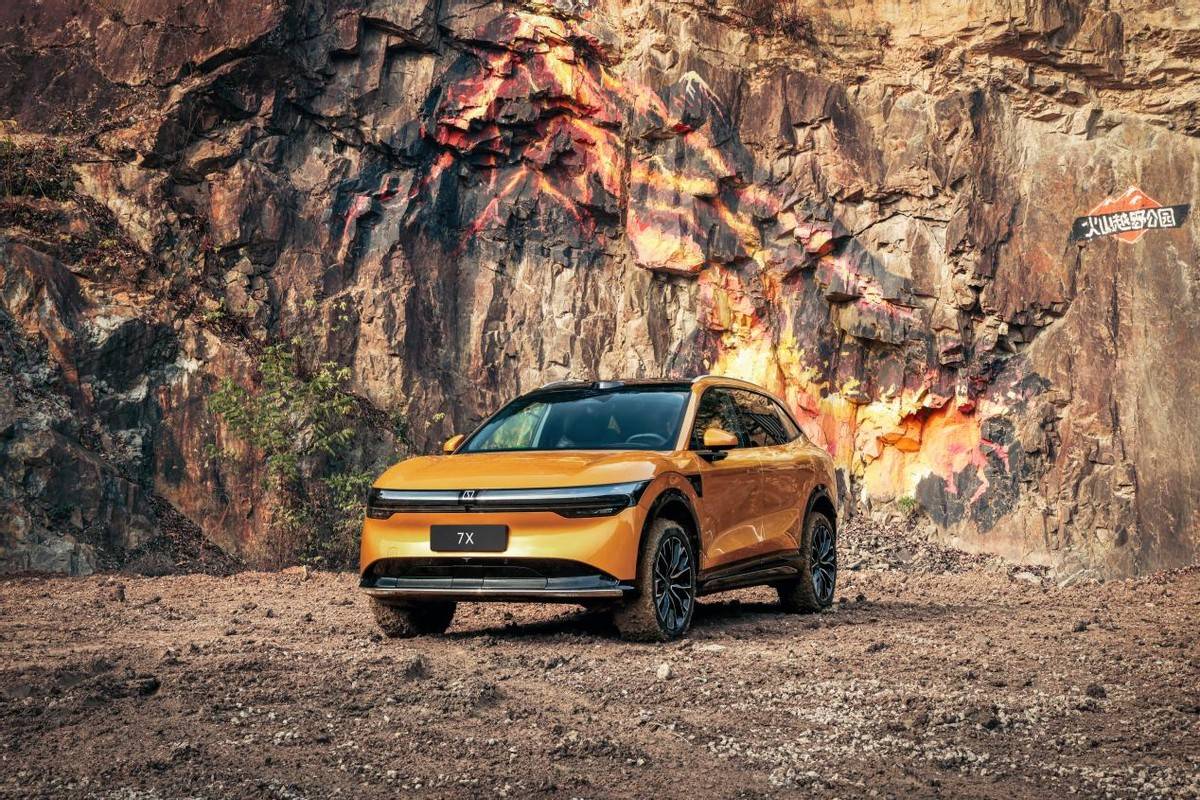 极氪7X vs 特斯拉Model Y和智界R7：谁才是越野王？_搜狐汽车_搜狐网