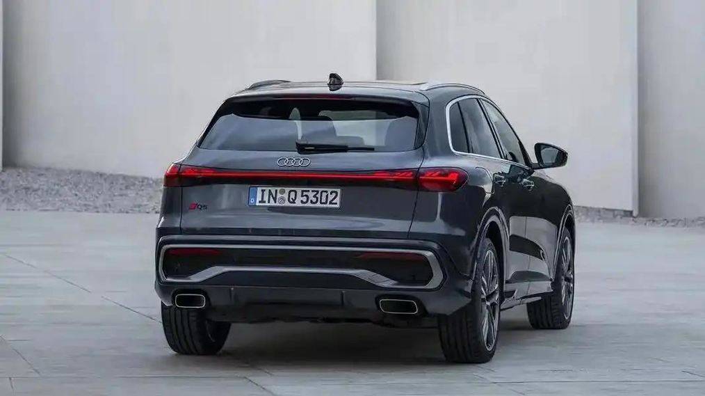 2025款奥迪Q5L：10.9英寸大屏幕，动力一绝，内饰科技感拉满_搜狐汽车_搜狐网