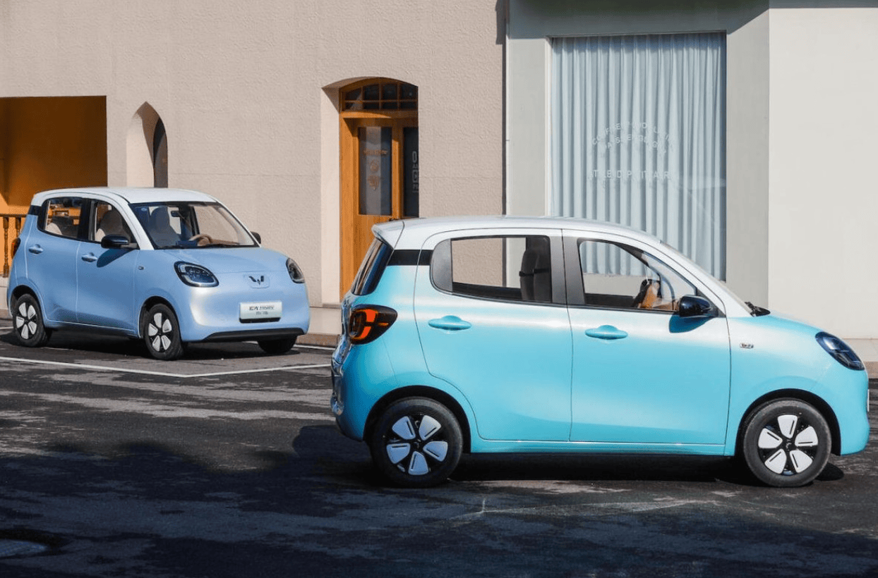 4.48万起售，标配快充，宏光MINIEV四门版更适合城市代步？_搜狐汽车_搜狐网