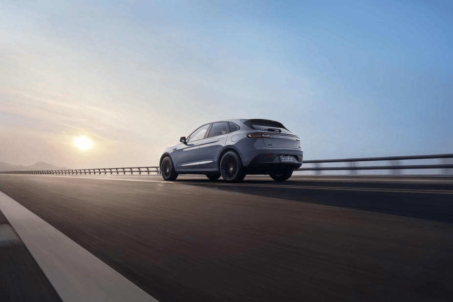 DeepSeek力荐！问界新M5凭实力成25万内新能源SUV首选_搜狐汽车_搜狐网