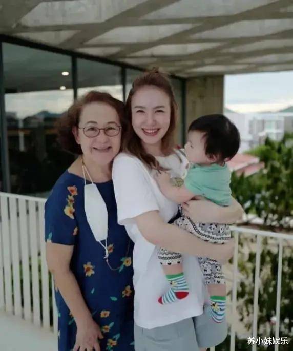 尼坤妹妹Cherreen摆脱恐怖前夫，和爱女过上新生活，还有了新恋情_Asakon_Jinjer_女儿