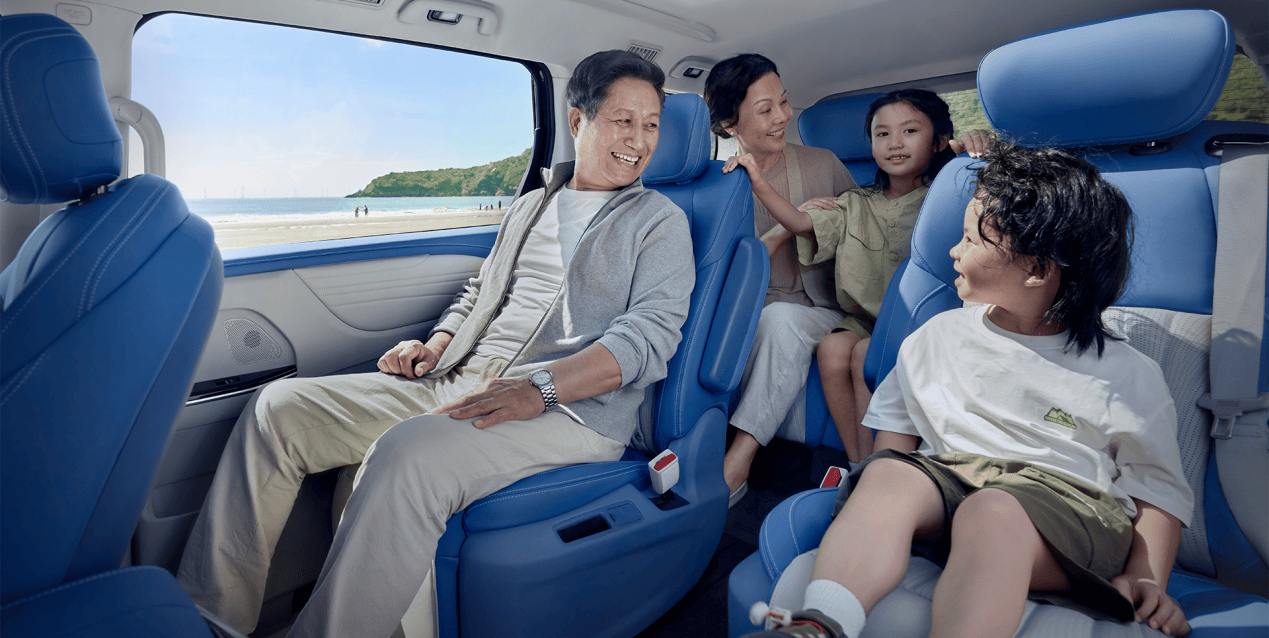 江淮瑞风RF8引领MPV安全新纪元，前后双向AEB功能重塑行业标准_搜狐汽车_搜狐网