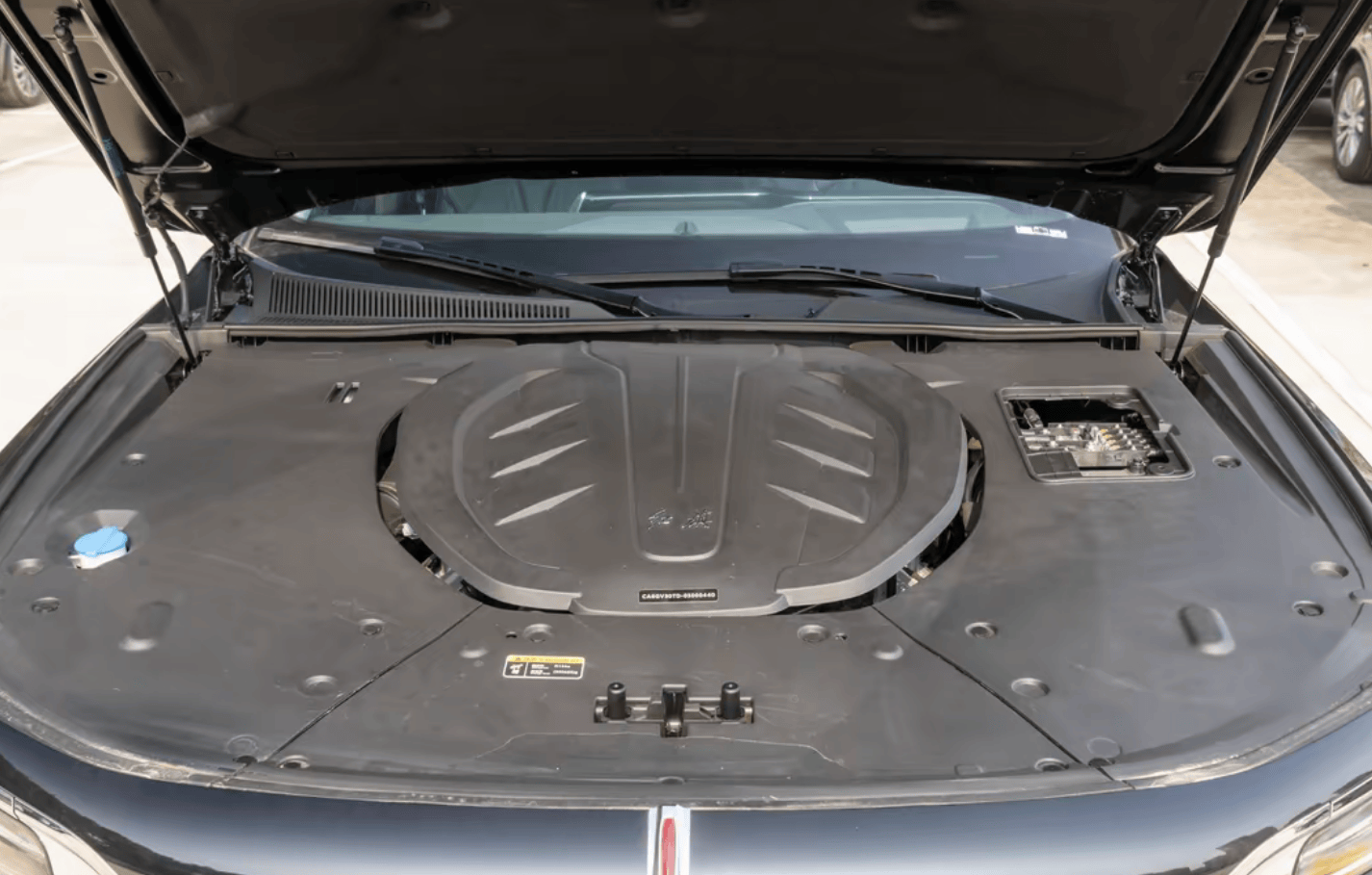 全系8AT加持，2025款红旗H9能否撼动奥迪A6L等车型的地位？_搜狐汽车_搜狐网