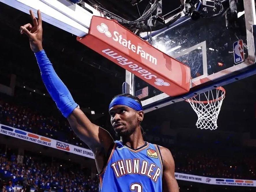 NBA ：西决G1雷霆114-88大胜森林狼，赛后亚历山大接受采访时表示，下一场我们球队的战术会有调整