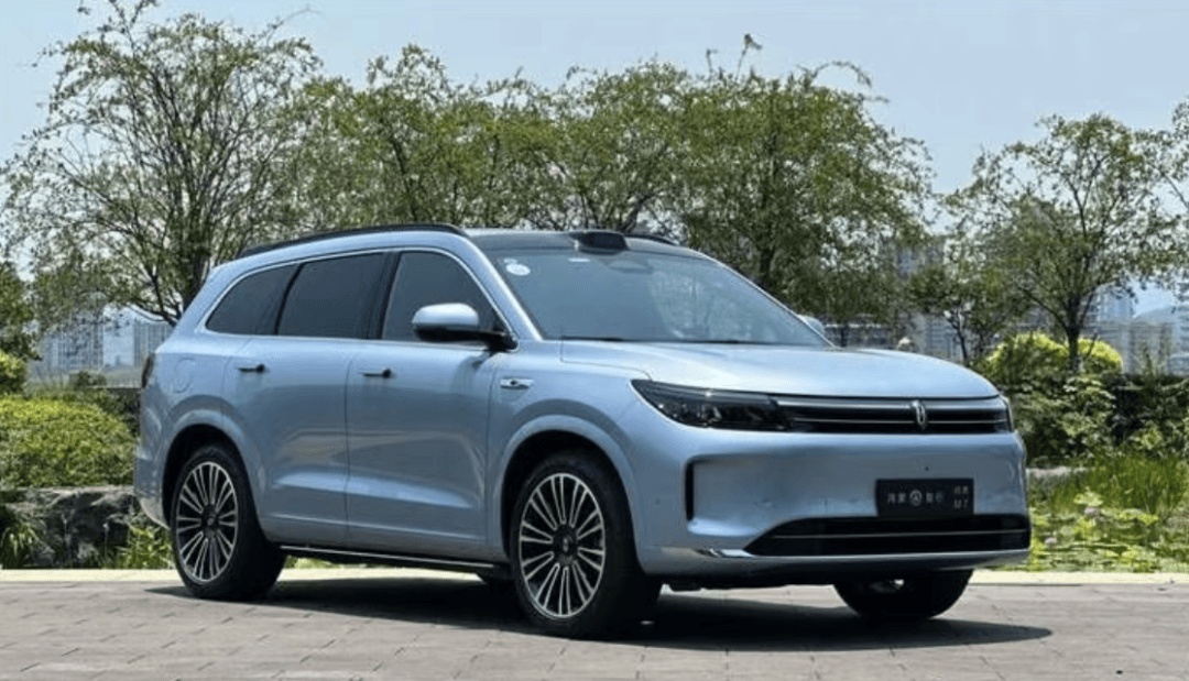 小米新车玩大了！昆仑YU9比问界M9便宜10万，1.5T+热效率44%，3.1米轴距配三颗激光雷达，华为慌不慌？_搜狐汽车_搜狐网