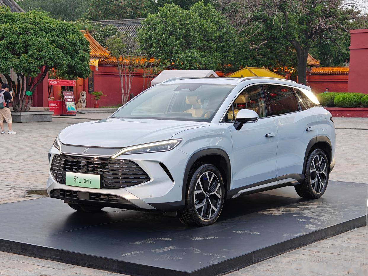 长安启源Q07对比比亚迪宋L DM-i：预算15万买SUV，到底是选“智驾新秀”还是“油电老炮”？