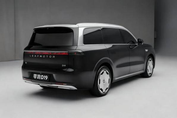 30万级“新人”零跑D19技术超纲？对比问界M8、理想L8有胜算吗？_搜狐汽车_搜狐网