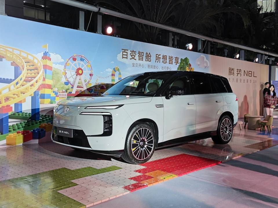 29.98万起！刚刚发布的腾势 N8L，太炸了！_搜狐汽车_搜狐网