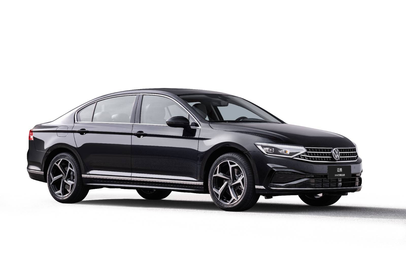 迈腾3000万辆甄选款，轴距2871mm空间表现优越。_搜狐汽车_搜狐网