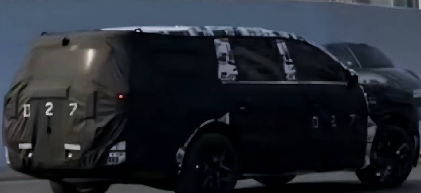 定位接近问界M9，小米YU9车图曝光，增程大6座SUV！余承东又要急眼？_搜狐汽车_搜狐网