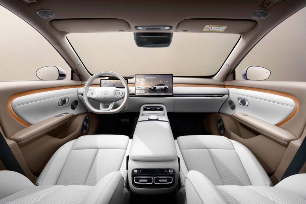 长安启源A06上市10.99万起，“5年0息”能否击穿家轿价值底线？_搜狐汽车_搜狐网