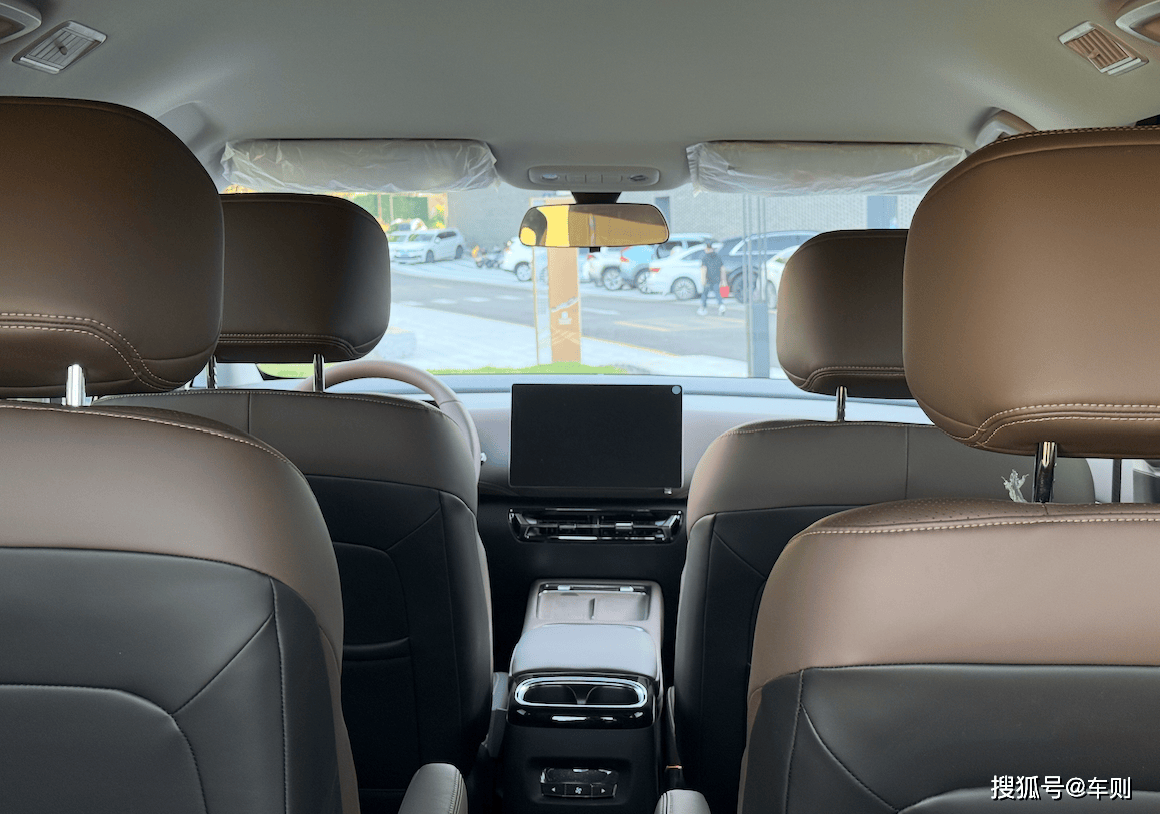 近5米大七座新能源MPV，仅7.3万元起售！星光730福州上市_搜狐汽车_搜狐网