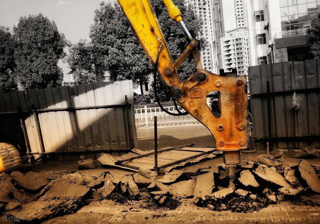 中日发动机差距有多大？为何我国的挖掘机，都是用日本的发动机？_搜狐汽车_搜狐网