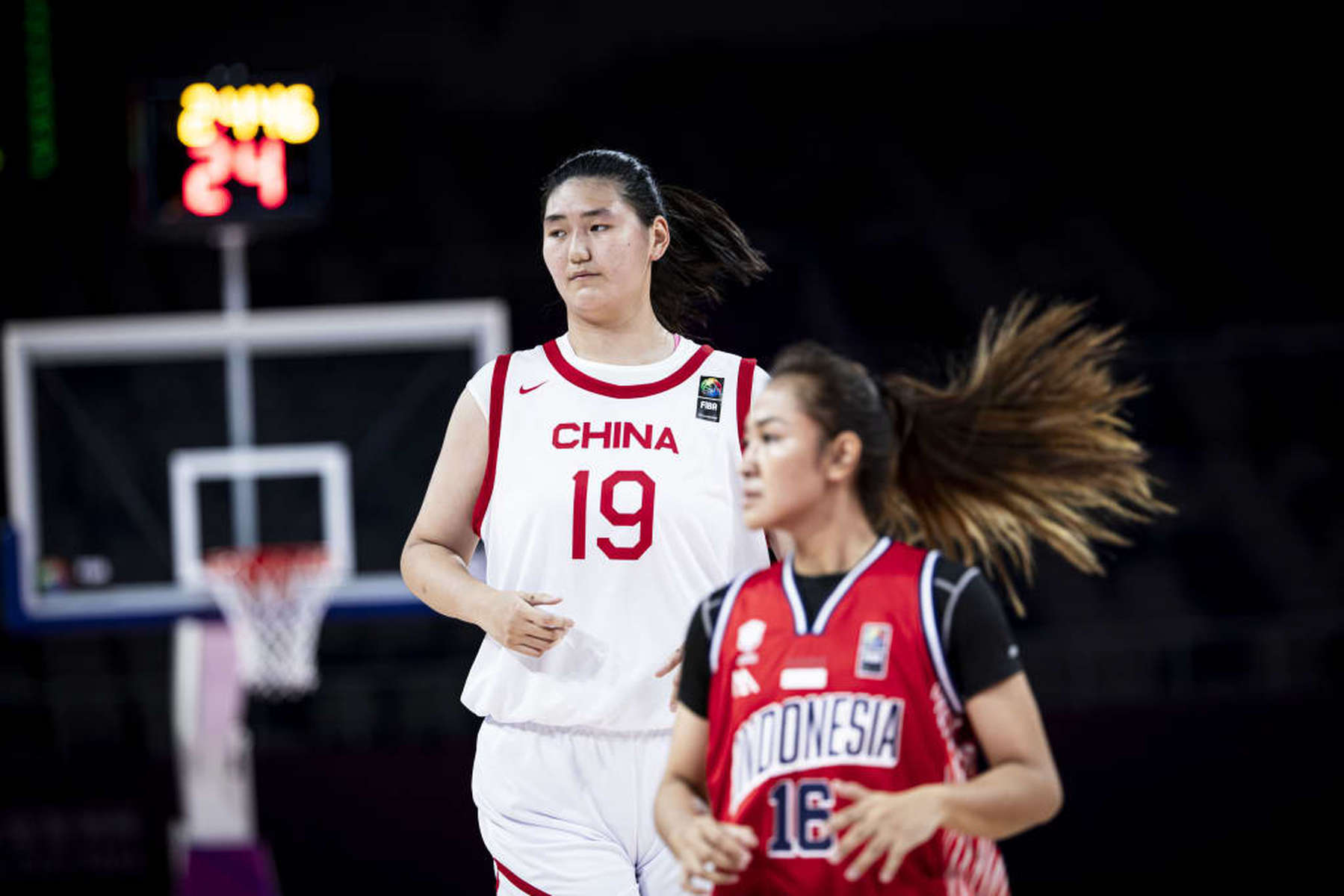 组图：中国U18女篮狂胜印尼59分 张子宇鹤立鸡群