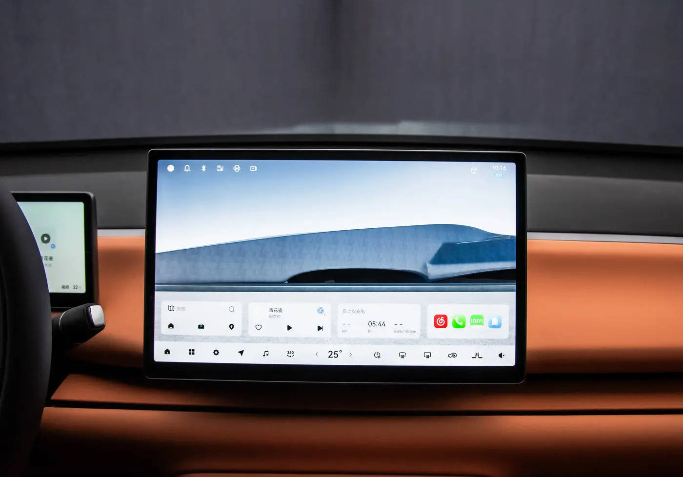 增程纯电可选/配8295芯片 零跑C10预售15.18万元起_搜狐汽车_搜狐网