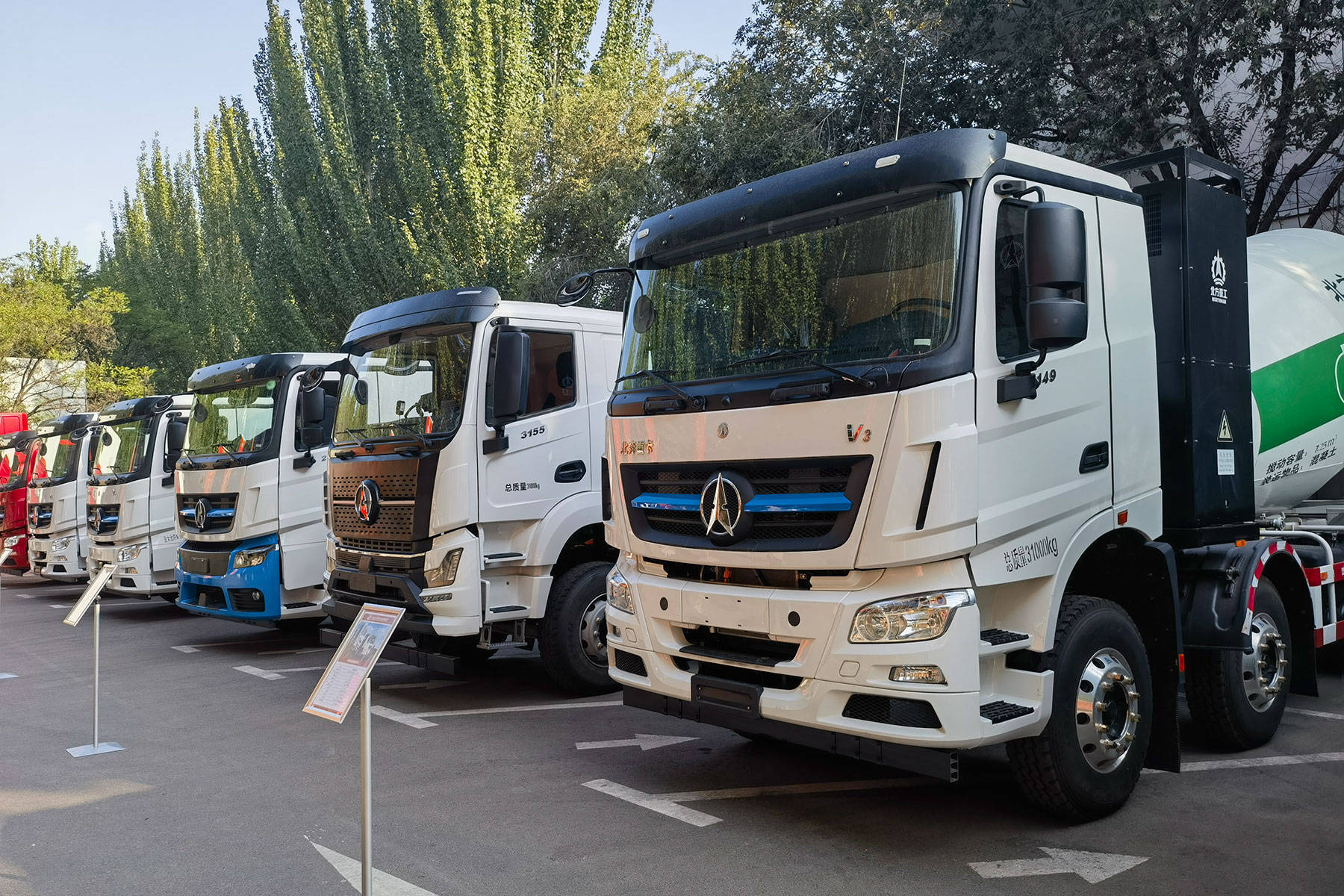 2024Q1重卡销量TOP10：重汽稳坐第一，解放/北奔领涨，宇通进新能源前六_搜狐汽车_搜狐网